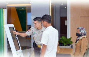 Nasabah Keluhkan Layanan Bank NTB Syariah Selama Libur Lebaran